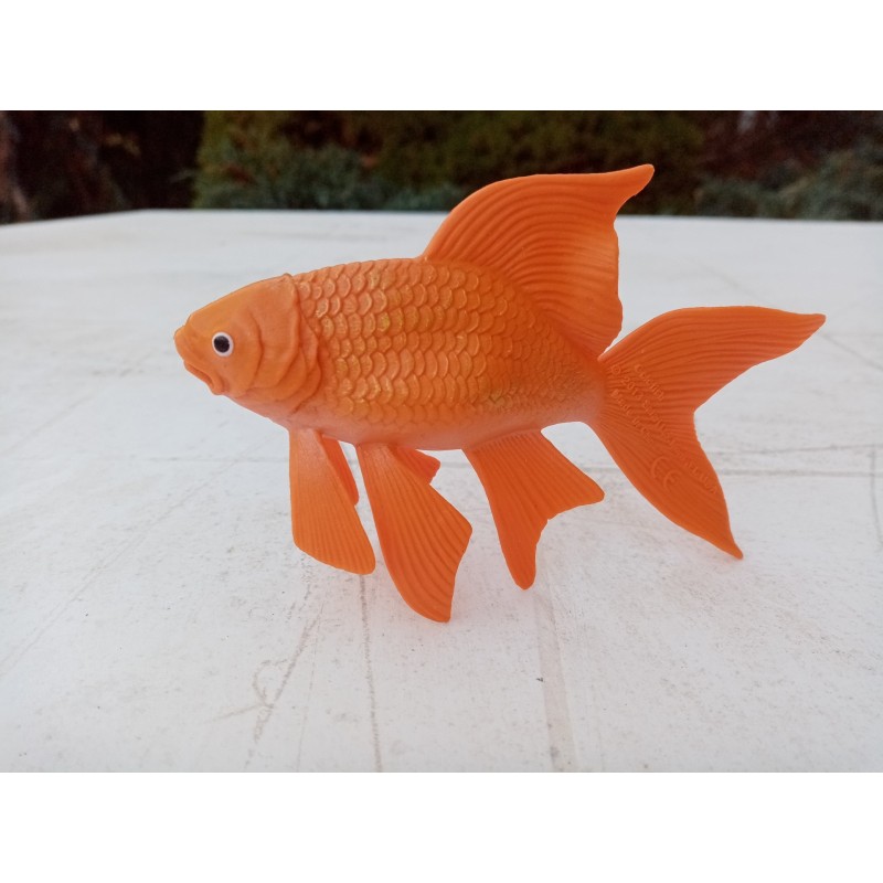 Poisson rouge voile PVC